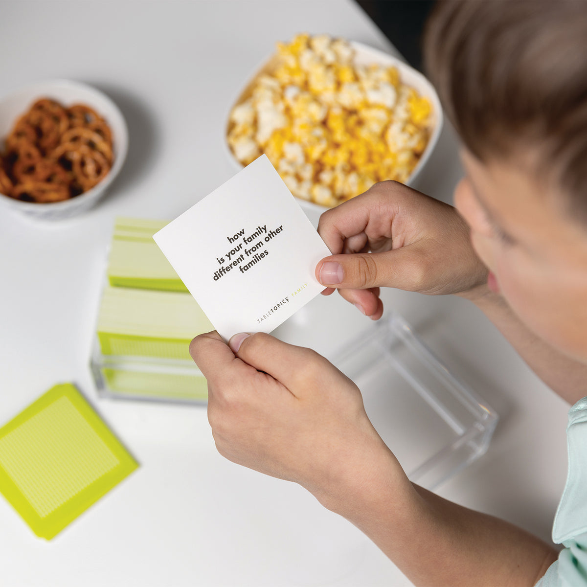 Device-Free Family Dinner – TableTopics